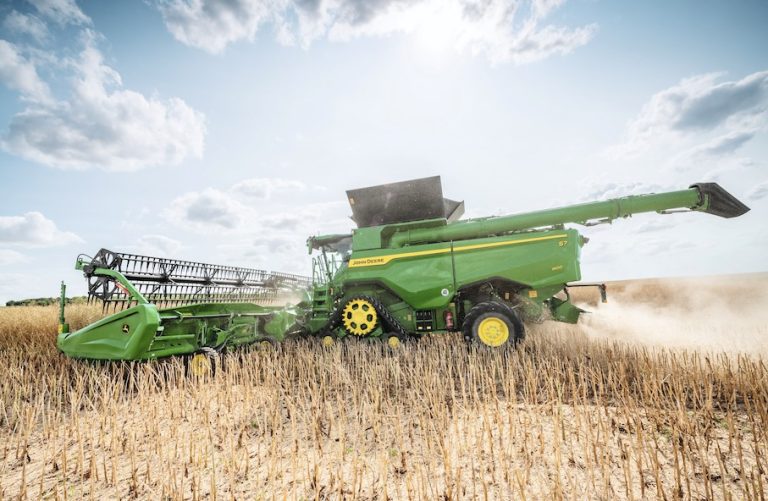 The John Deere S7 Series - The Most digital Combine yet!