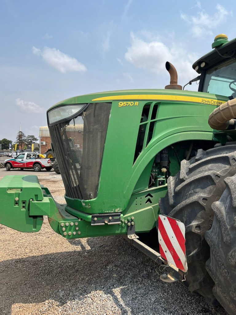 John Deere - 9570R Tractor- For Sale at AFGRI Equipment (Middelburg)