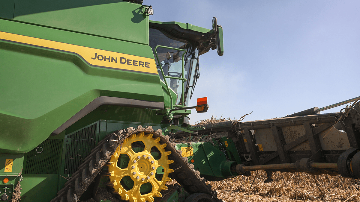 The All-New John Deere S7 800 Combine: A Game Changer in Harvesting ...